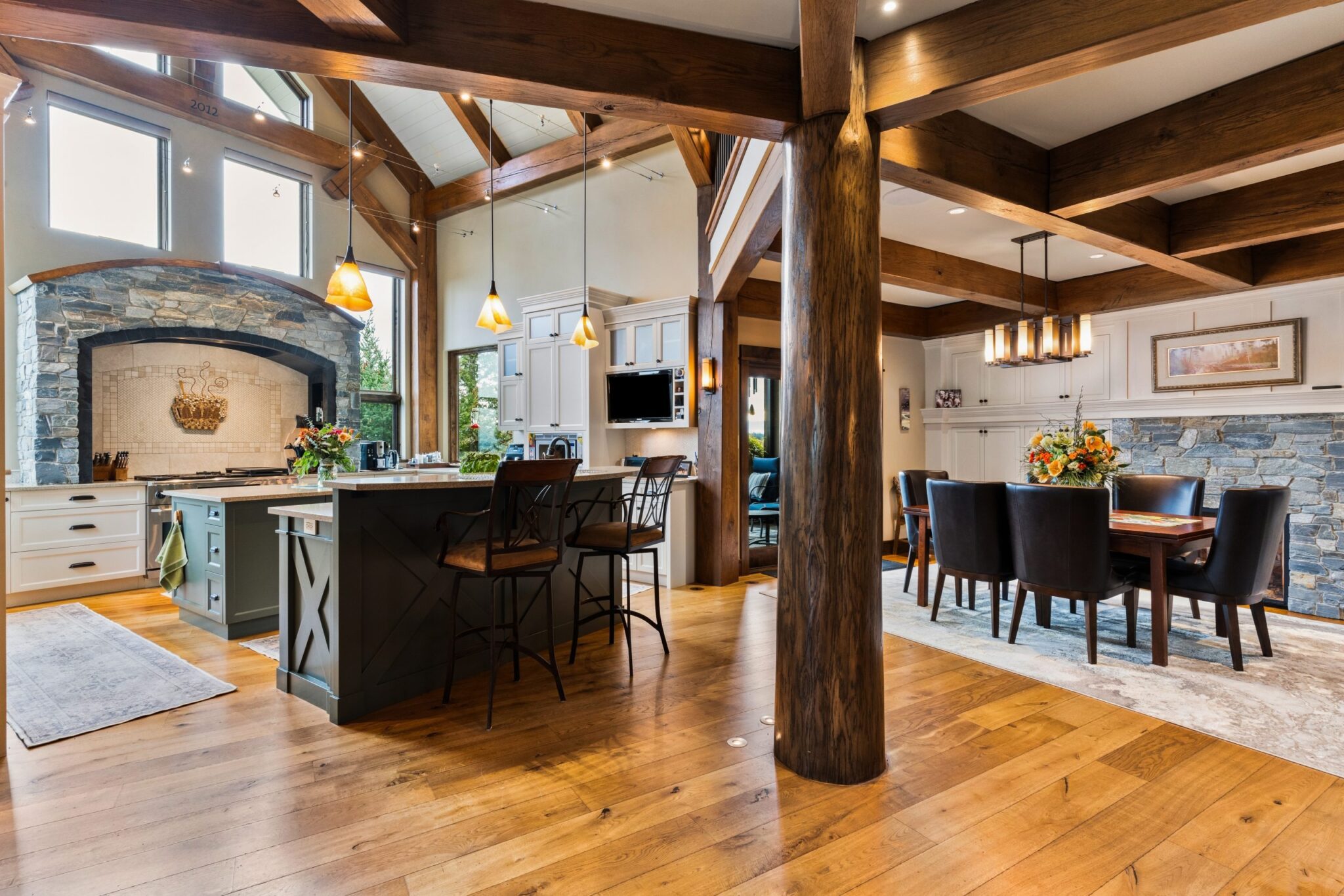 Explore Beautiful Kitchen and Dining Spaces | Riverbend